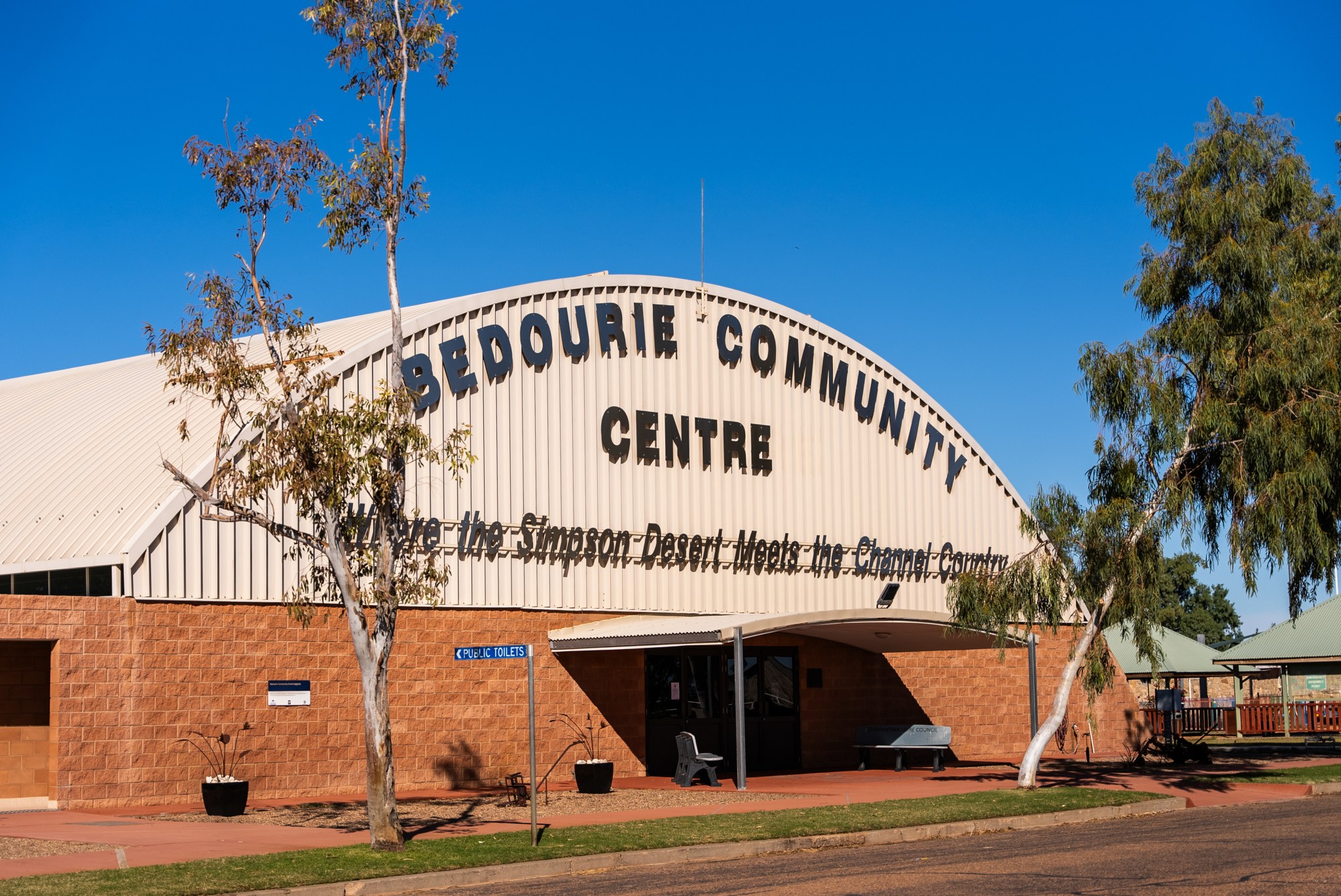 Our Community – Bedourie Hotel